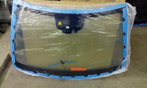 A1666701001 Mercedes лобовое стекло