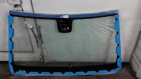 A1646700101 Mercedes лобовое стекло