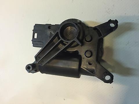 7L0907511AL VAG мотор заслонки рециркуляции воздуха