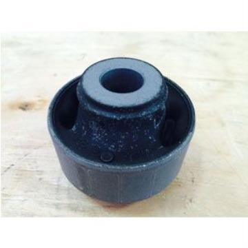 3517A003 Mitsubishi сайлентблок траверсы крепления переднего редуктора