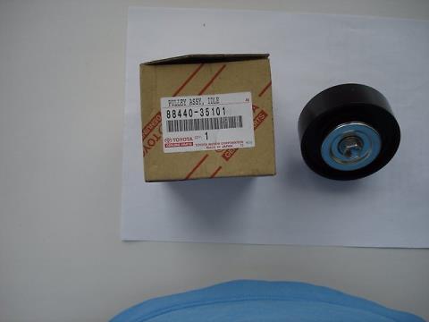 8844035130 Toyota ролик приводного ремня паразитный