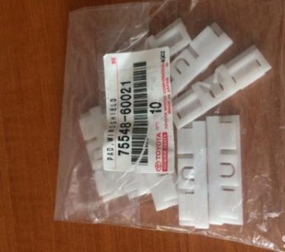 7554860021 Toyota пистон (клип крепления молдинга лобового стекла)