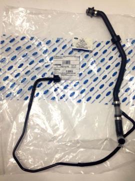 1829702 Ford патрубок охолодження focus 2011-