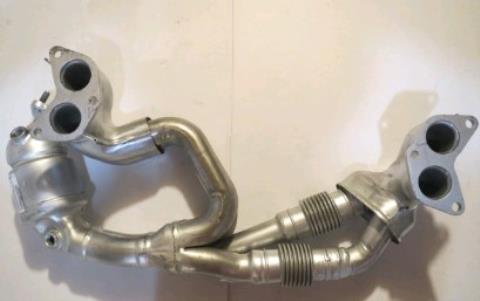 44620AA540 Subaru коллектор выпускной (С катализатором, FCSA8)