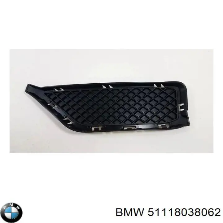 51118038062 BMW Решетка бампера переднего правая