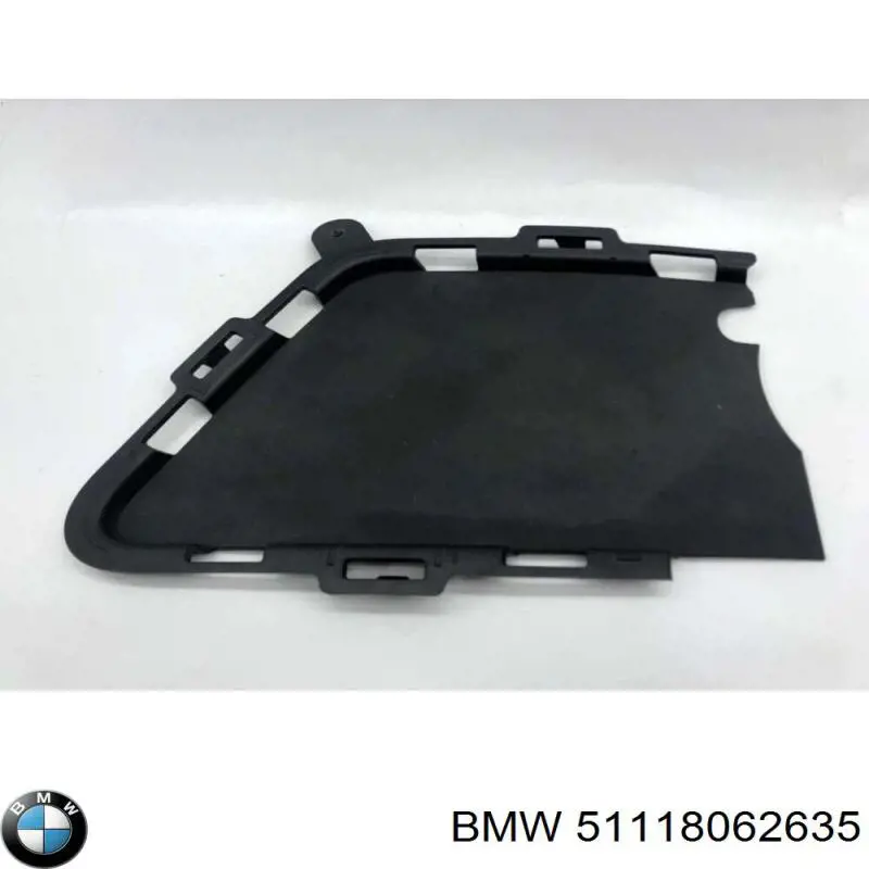 51118062635 BMW накладка решетки л
