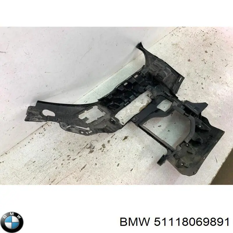 51118069891 BMW крепление противотуманной фары л