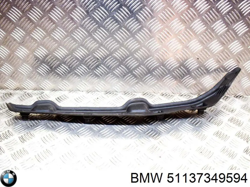 51137349594 BMW Молдинг крыла переднего правого
