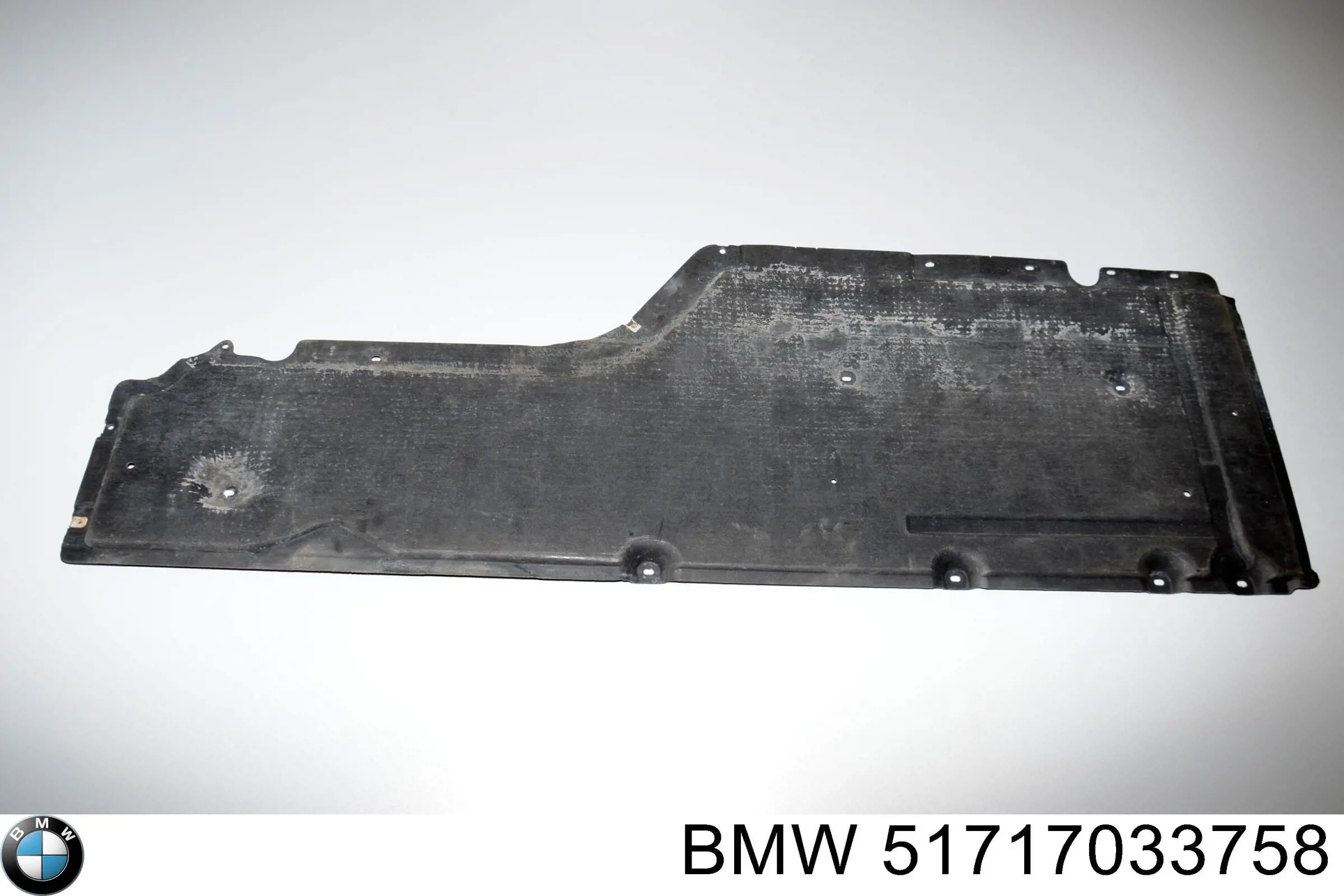 51717033758 BMW Защита днища правая
