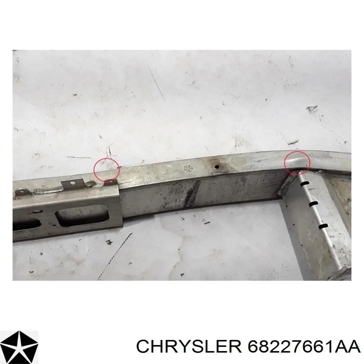 68227661AA Chrysler Усилитель бампера переднего