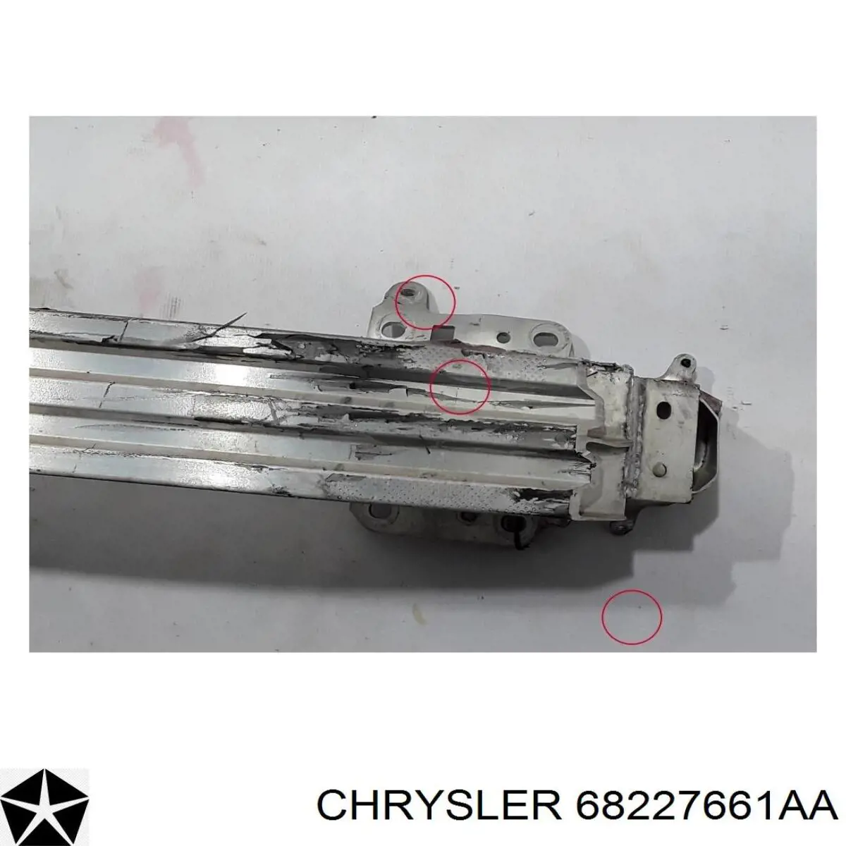 68227661AA Chrysler усилитель бампера - перед. погнут, отпала сварка
