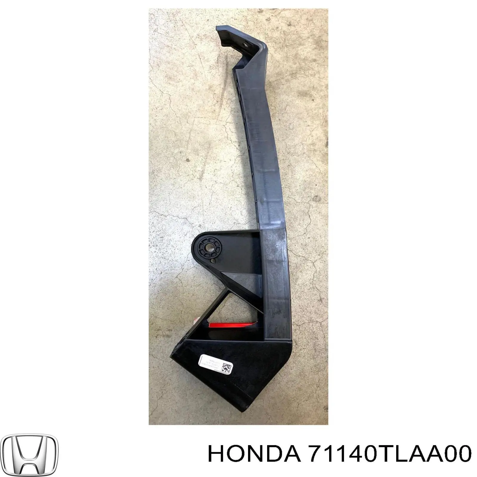 71140TLAA00 Honda Направляющая переднего бампера правая