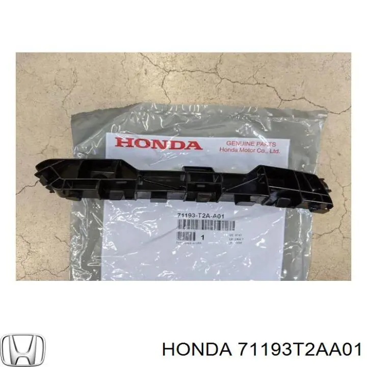 71193T2AA01 Honda Направляющая переднего бампера правая