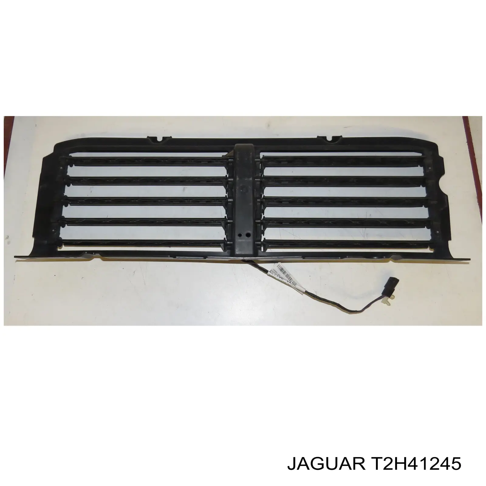 T2H41245 Jaguar Жалюзи радиатора охлаждения