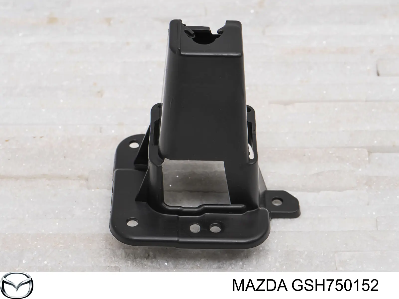 GSH750152 Mazda Кронштейн решетки радиатора