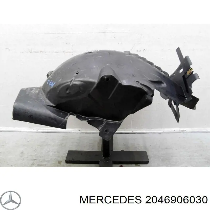 2046906030 Mercedes подкрылок крыла переднего левый передний