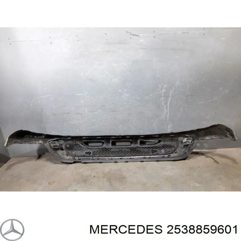 2538859601 Mercedes накладка бампера