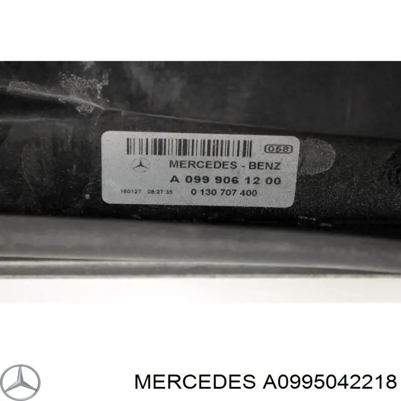 A0995042218 Mercedes рамка крепления радиатора