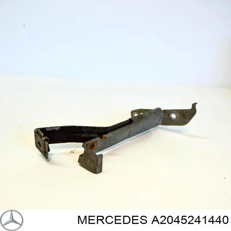 A2045241440 Mercedes | купить на Avto.pro