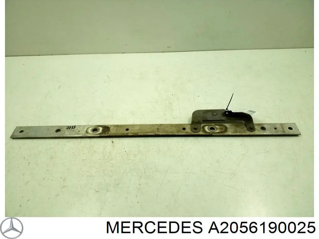 A2056190025 Mercedes элемент жесткости днища под карданом mercedes