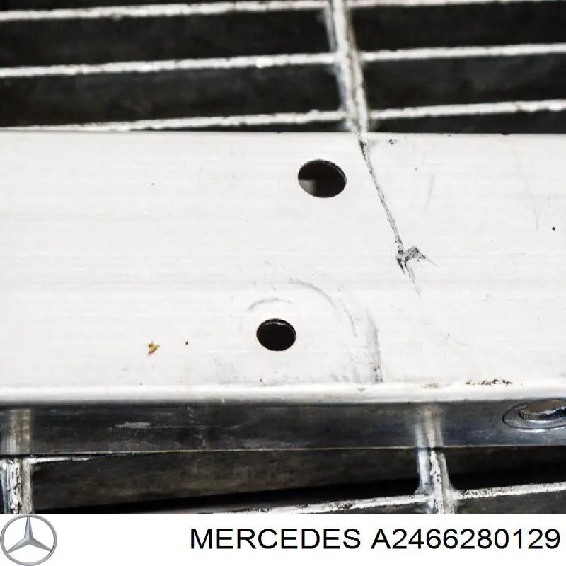 A2466280129 Mercedes кронштейн