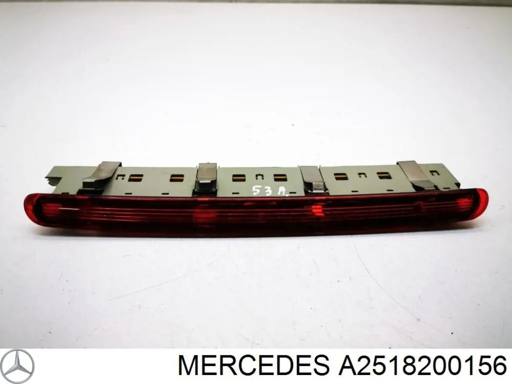 A2518200156 Mercedes стоп-сигнал задний дополнительный
