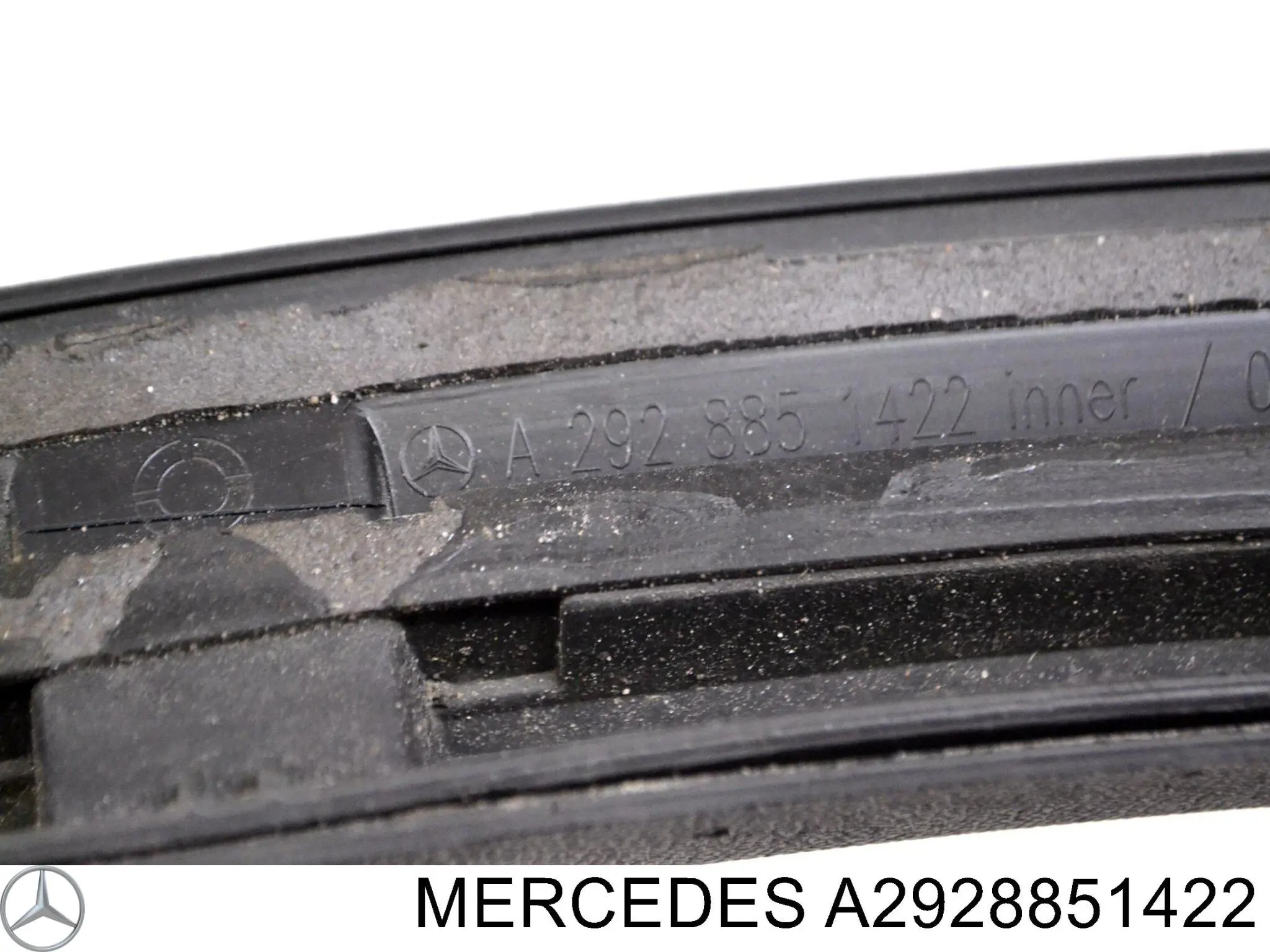 A2928851422 Mercedes накладка арки колеса