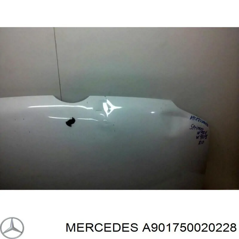 A901750020228 Mercedes капот