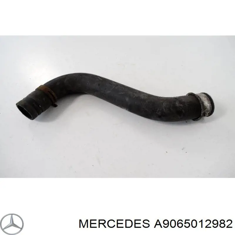 A9065012982 Mercedes | Шланг (патрубок радиатора охлаждения верхний) A ...