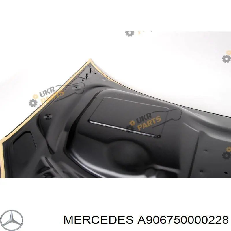 A906750000228 Mercedes капот