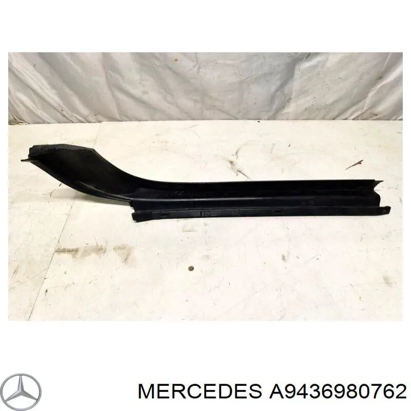 A9436980762 Mercedes | Уплотнитель стекла двери передней внешний ...
