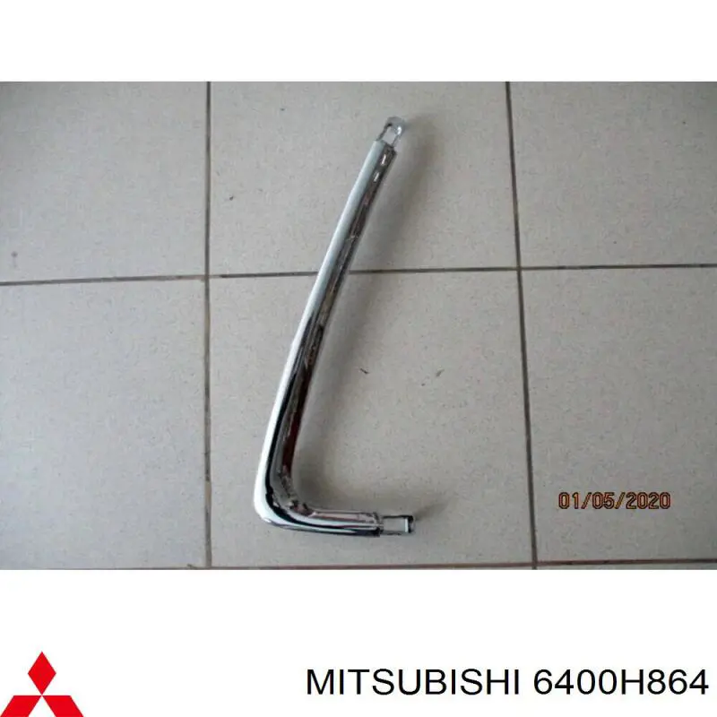 6400H864 Mitsubishi заглушка переднего бампера,прав.
