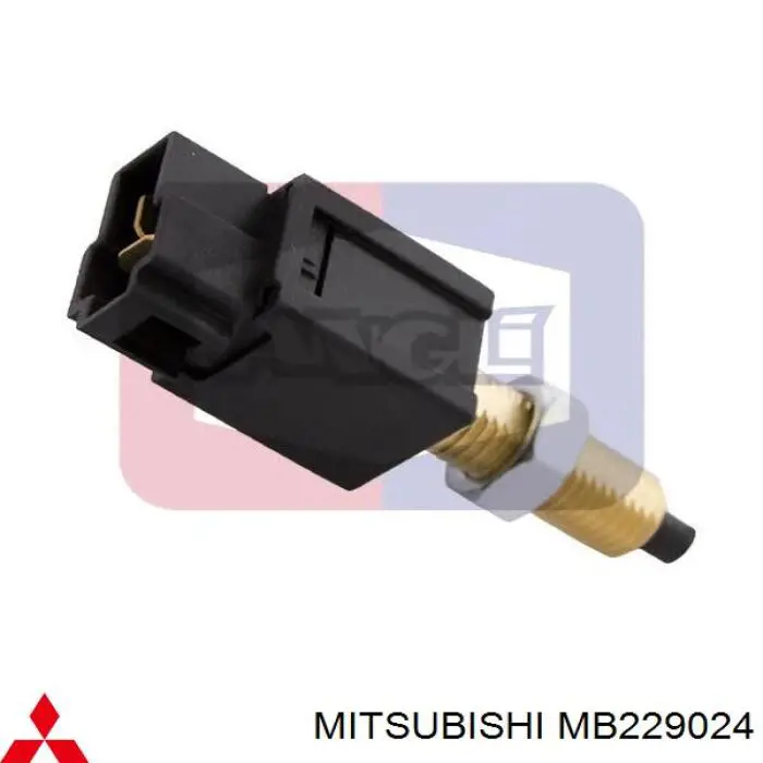 MB229024 Mitsubishi Датчик включения стопсигнала