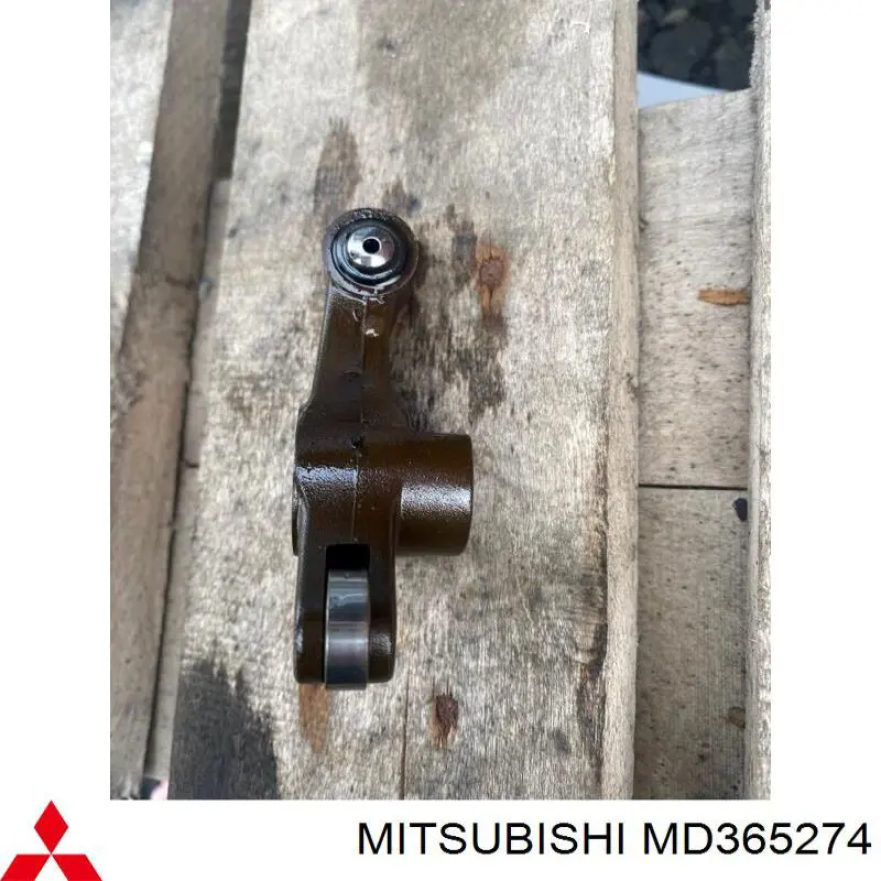 MD365274 Mitsubishi Коромысло клапана (рокер) впускной