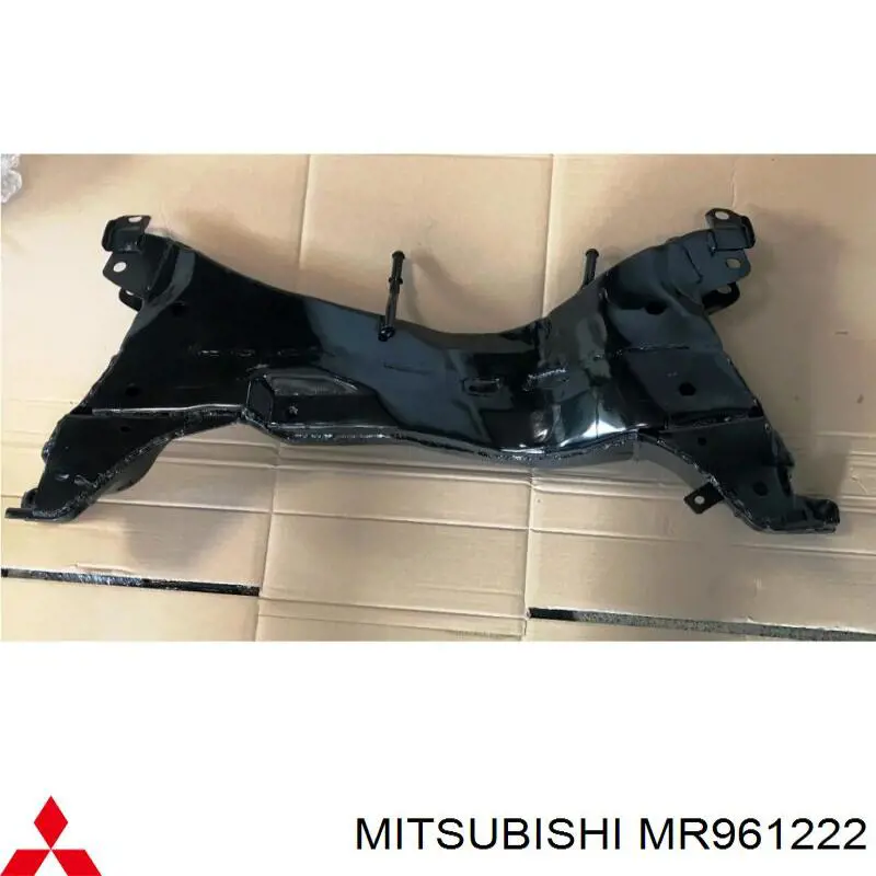 MR961222 Mitsubishi Балка передней подвески (подрамник) передняя