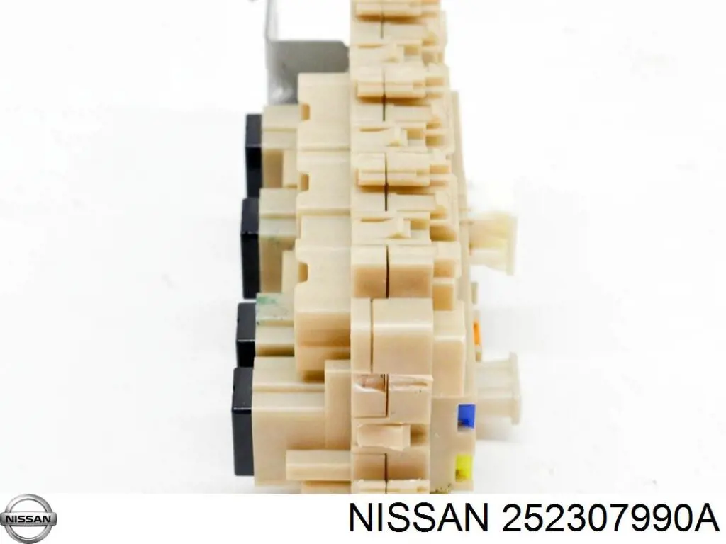 252307990A Nissan/Infiniti Реле противотуманной фары