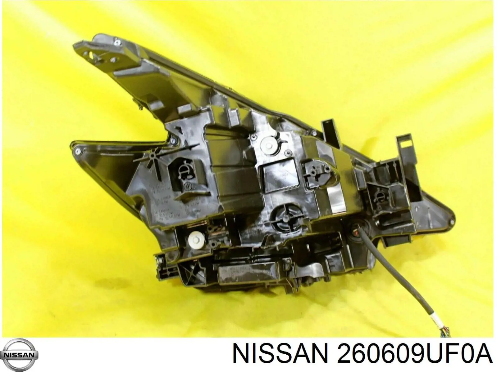 260609UF0A Nissan/Infiniti Фара левая