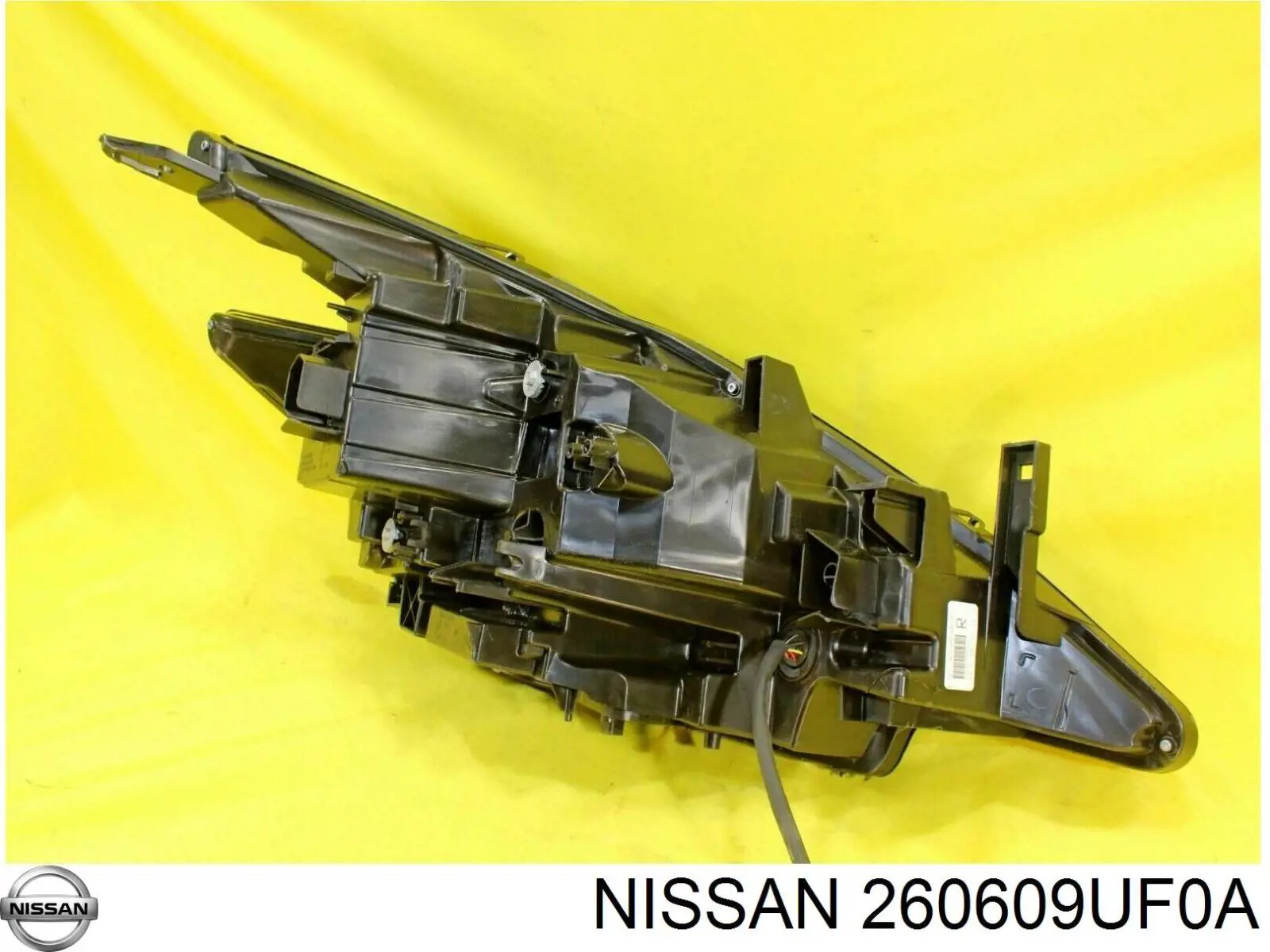 260609UF0A Nissan/Infiniti Фара левая