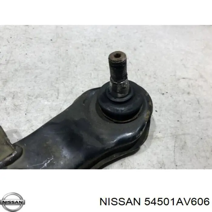 54501AV606 Nissan/Infiniti Рычаг передней подвески нижний левый