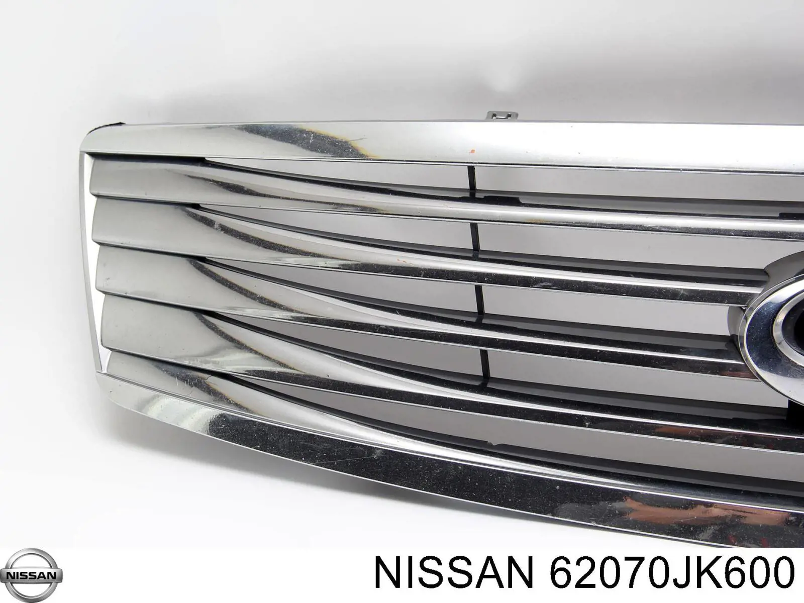 62070JK600 Nissan/Infiniti решетка радиатора