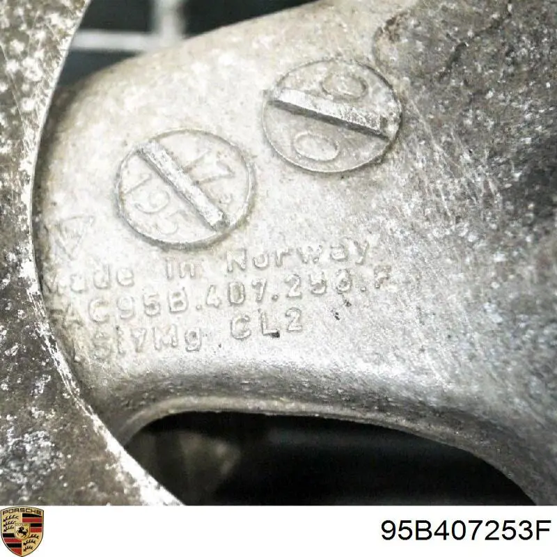 95B407253F Porsche Цапфа (поворотный кулак) передний левый