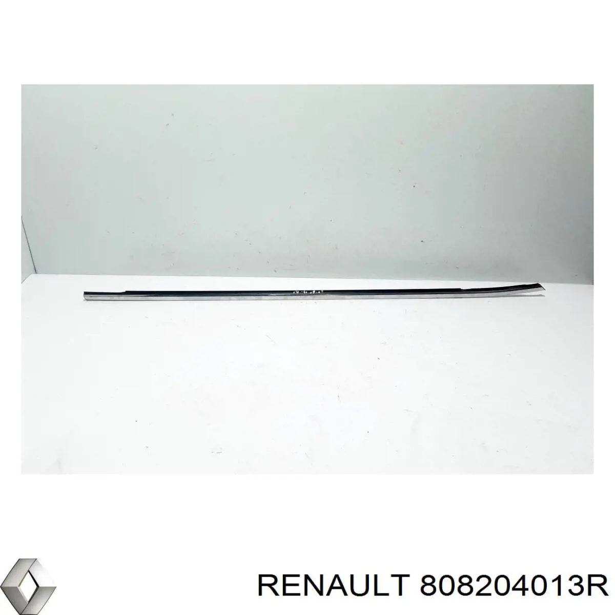808204013R Renault (RVI) уплотнитель стекла двери передней правой ...