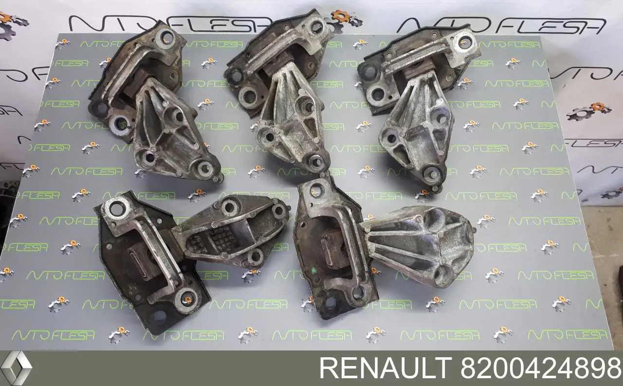 8200424898 Renault (RVI) подушка (опора двигателя правая)