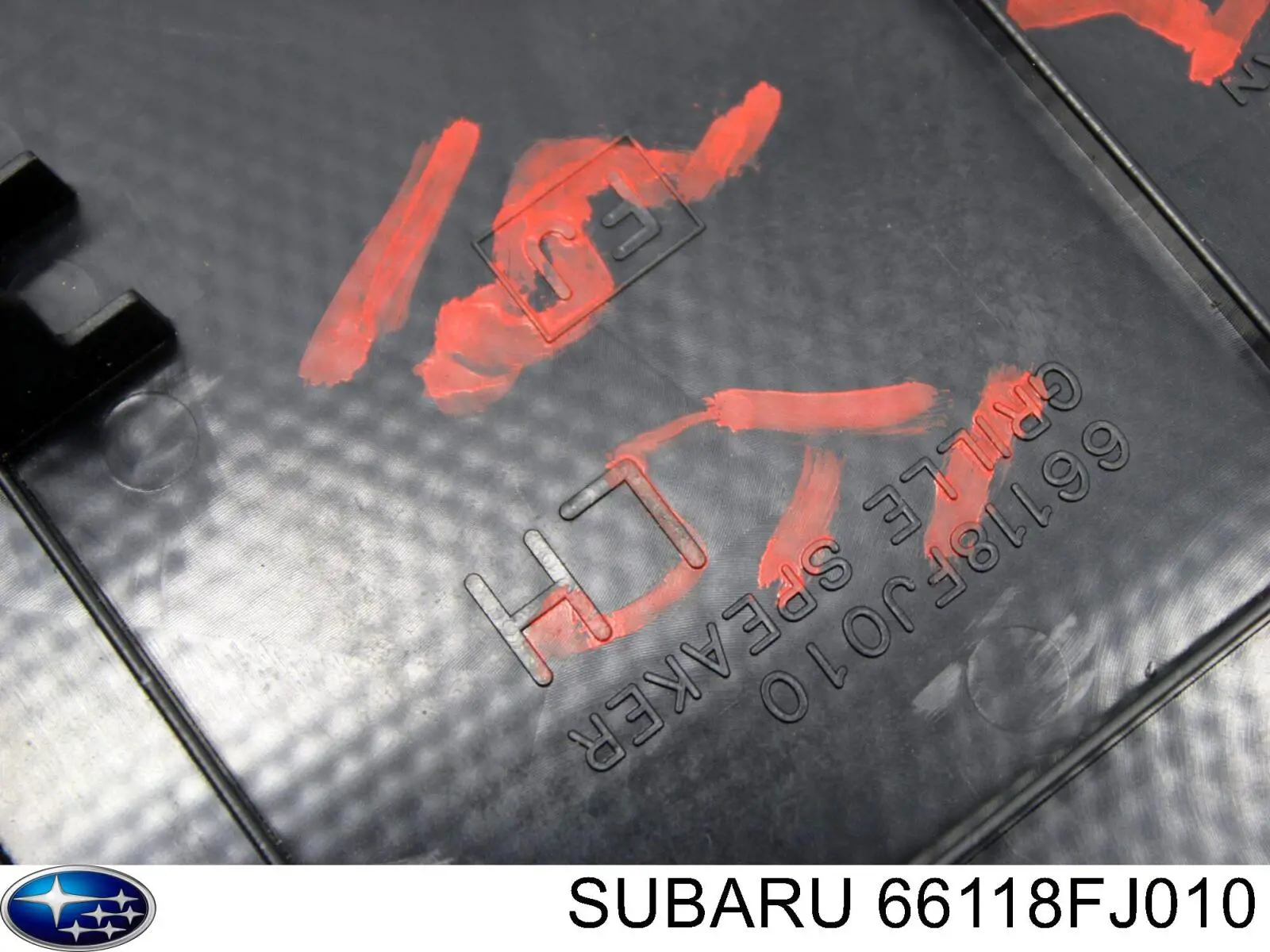 66118FJ010 Subaru крышка динамика