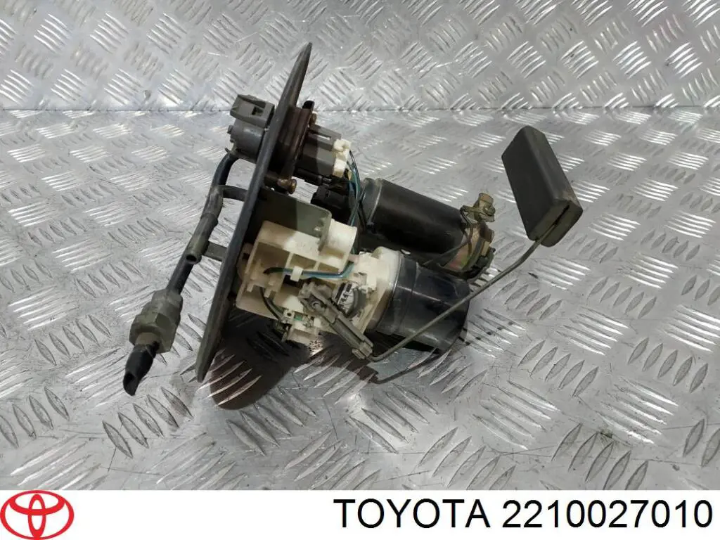 2210027010 Toyota Насос топливный высокого давления (ТНВД)