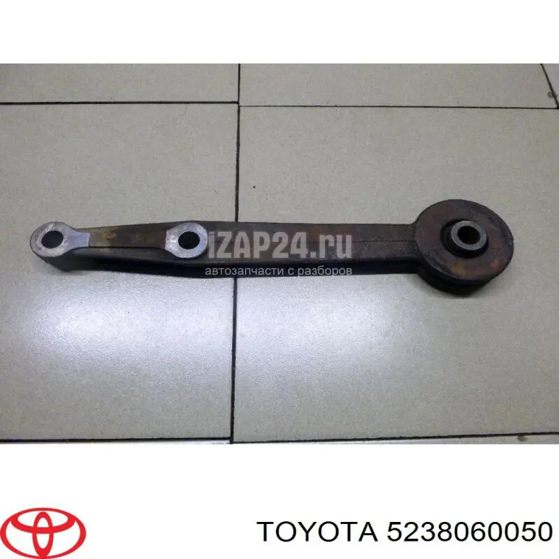 5238060050 Toyota кронштейн (траверса заднего редуктора задняя)