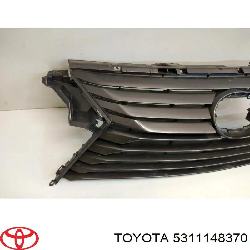 5311148370 Toyota решетка радиатора