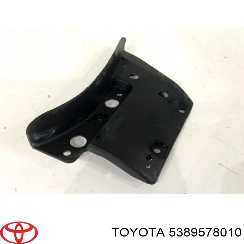 5389578010 Toyota Брызговик переднего бампера правый