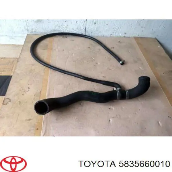 5835660010 Toyota Кронштейн бампера переднего левый