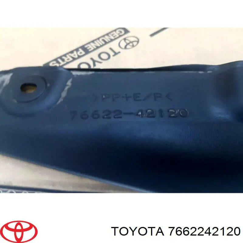 7662242120 Toyota брызговик передний левый